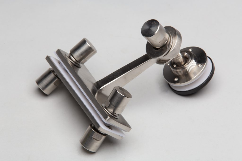 STAINLESS STEEL 1 WAY SPIDER ARM - Naqiyah