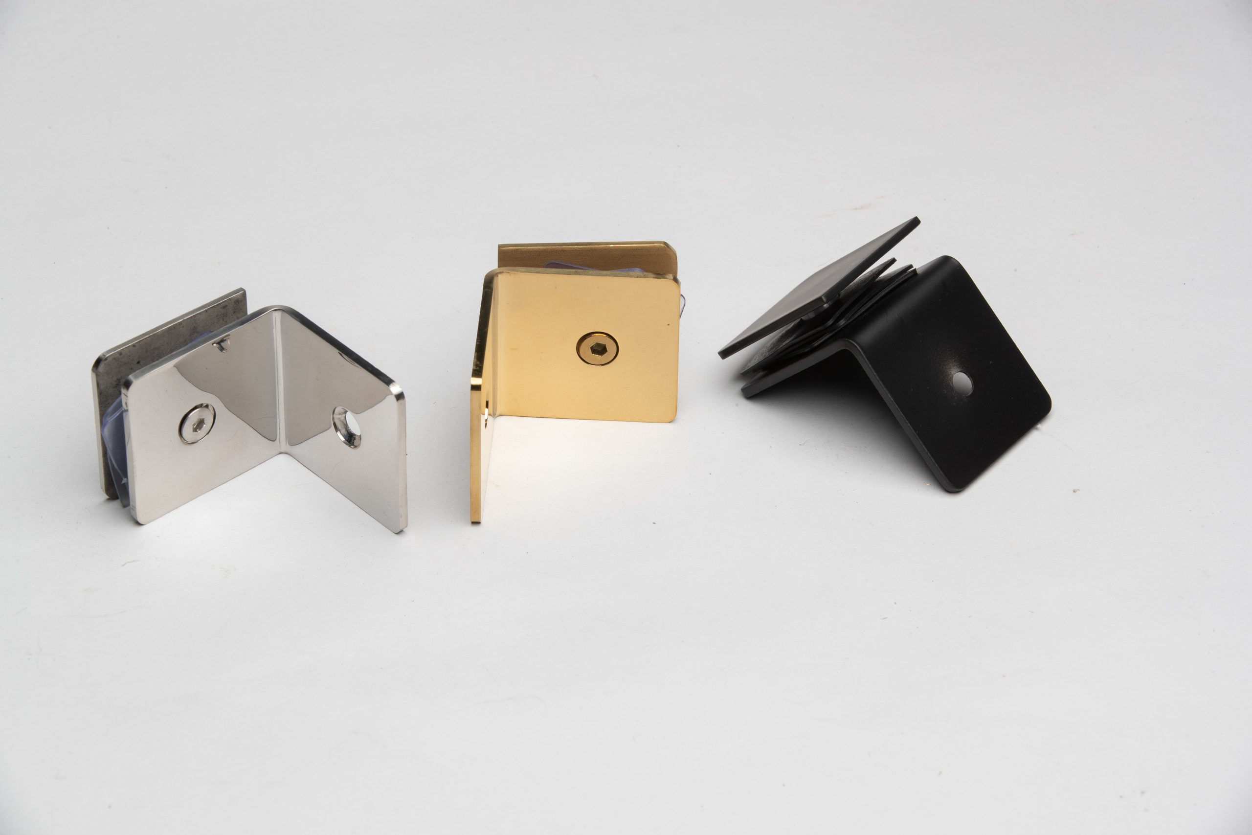 WALL TO GLASS 90 DEGREES BRACKETS - Naqiyah
